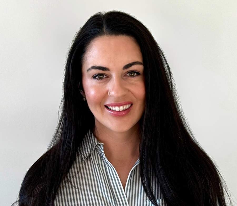 Courtney Hall : RE/MAX Camosun : Home